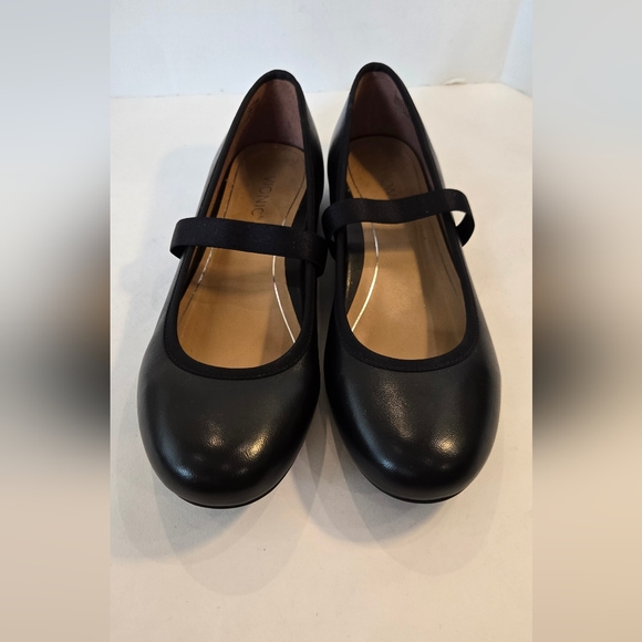 Vionic | Shoes | Vionic Joseline Black Mary Jane Flats | Poshmark
